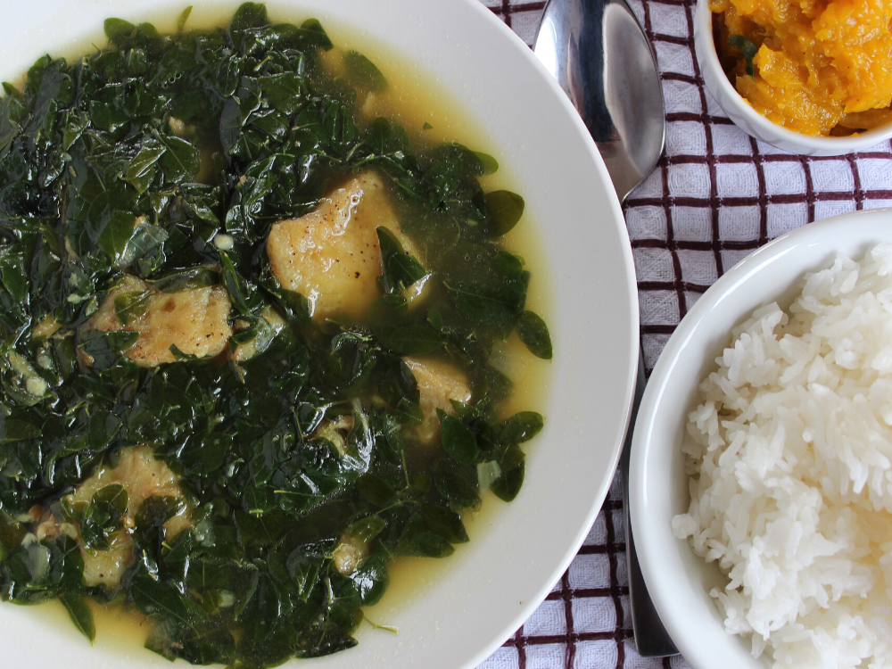 Bouillon of fish with Moringa Leaves - Bouyon Bred mouroum ek karang ...