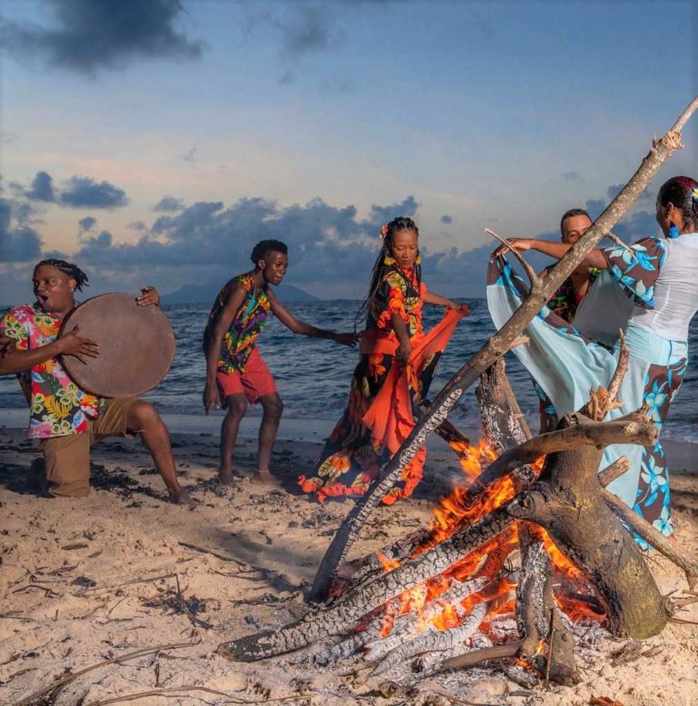 Playing The Moutya Drum – Zwe Tanbour Moutya - The Creole Melting Pot